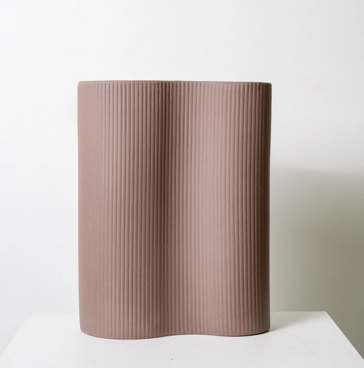 Infinite Love Vase - Cocao - Modern Decorative Vase Gift – Dex & Lani ...